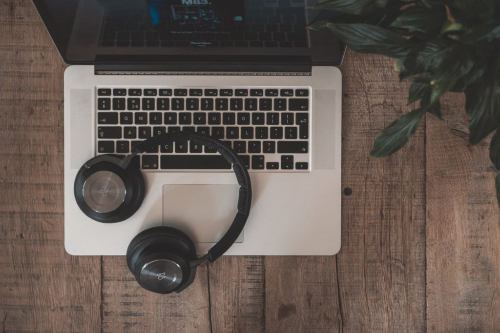 How to Write a Transcript for Your Audio or Video in 6 Steps - Designrr